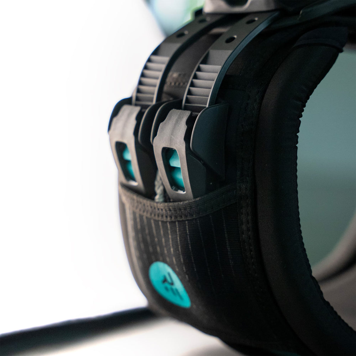 Lyte Hyperlock Harness | Ride Engine